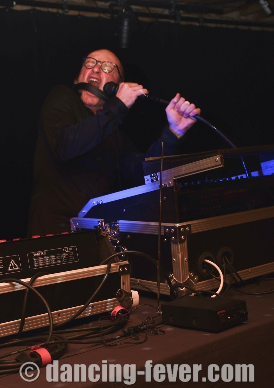 DJ Raph aux Caves de La Croix de Rochefort en 2019